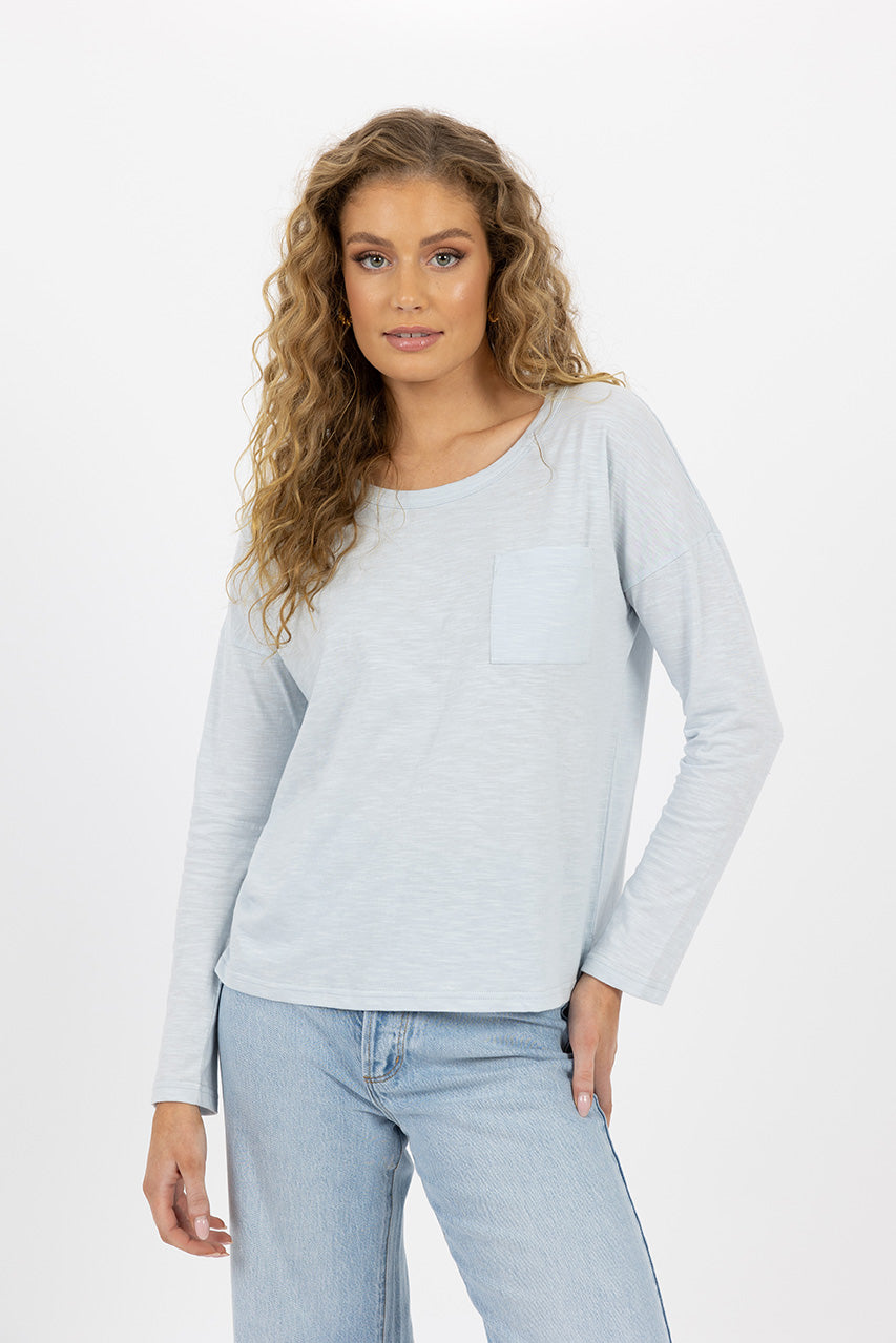 JANIE TEE AW24 – Humidity Lifestyle